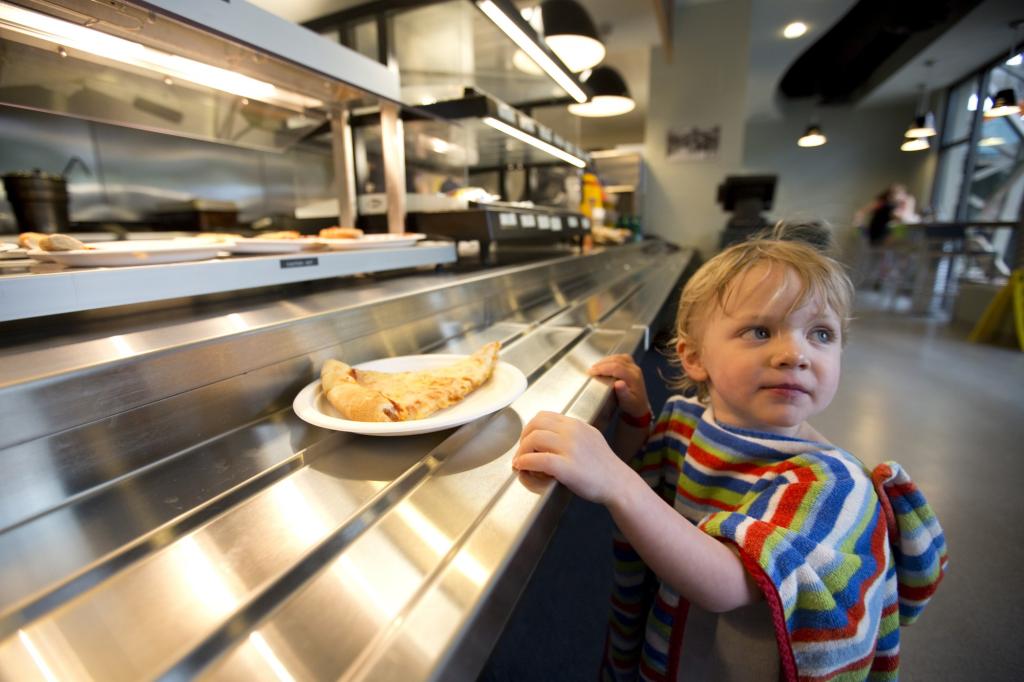 The Warming Shelter Snack Bar | Jay Peak Resort