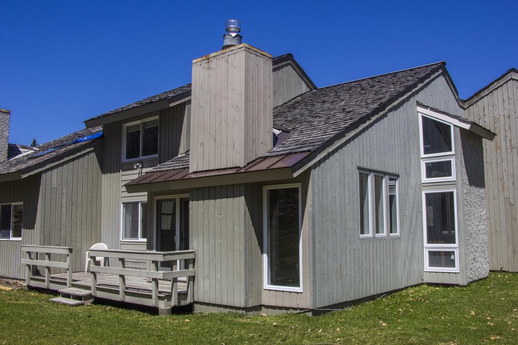 Trailside Condominiums | Jay Peak Resort