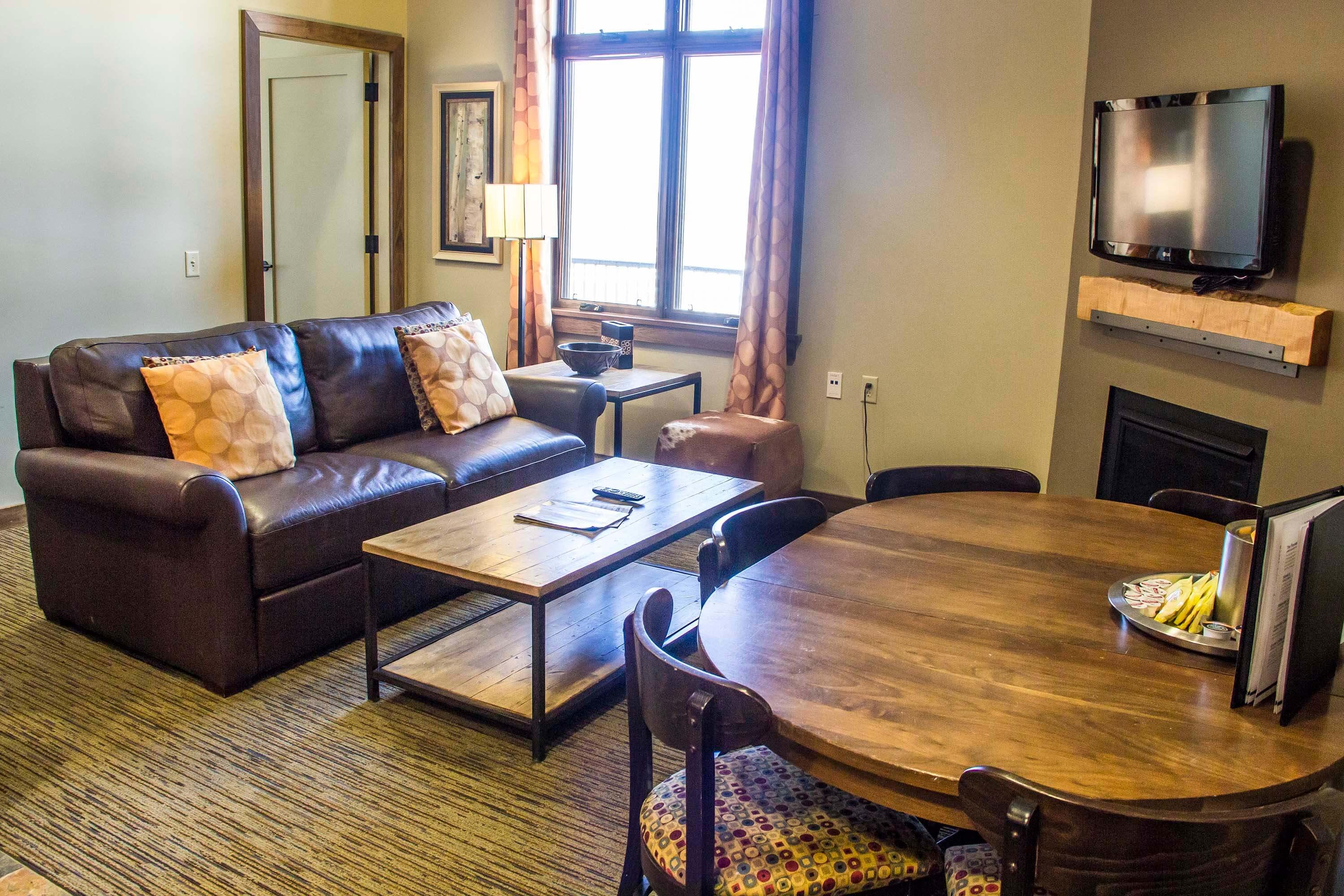 Clubhouse Suites | Jay Peak Resort