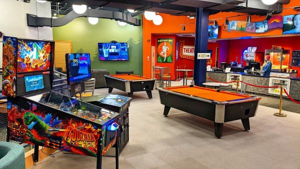 Clips & Reels Recreation Center | Jay Peak Resort