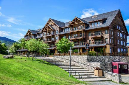 Book Your Vacation | Jay Peak Resort
